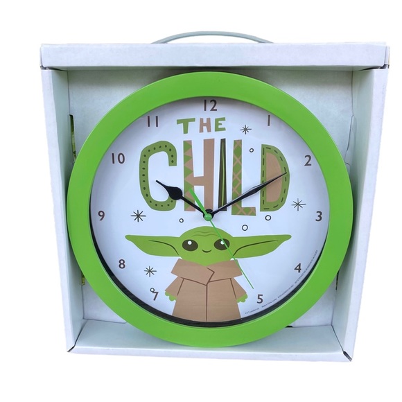 Star Wars | Wall Decor | Star Wars The Child Grogu Cute Green Wall ...